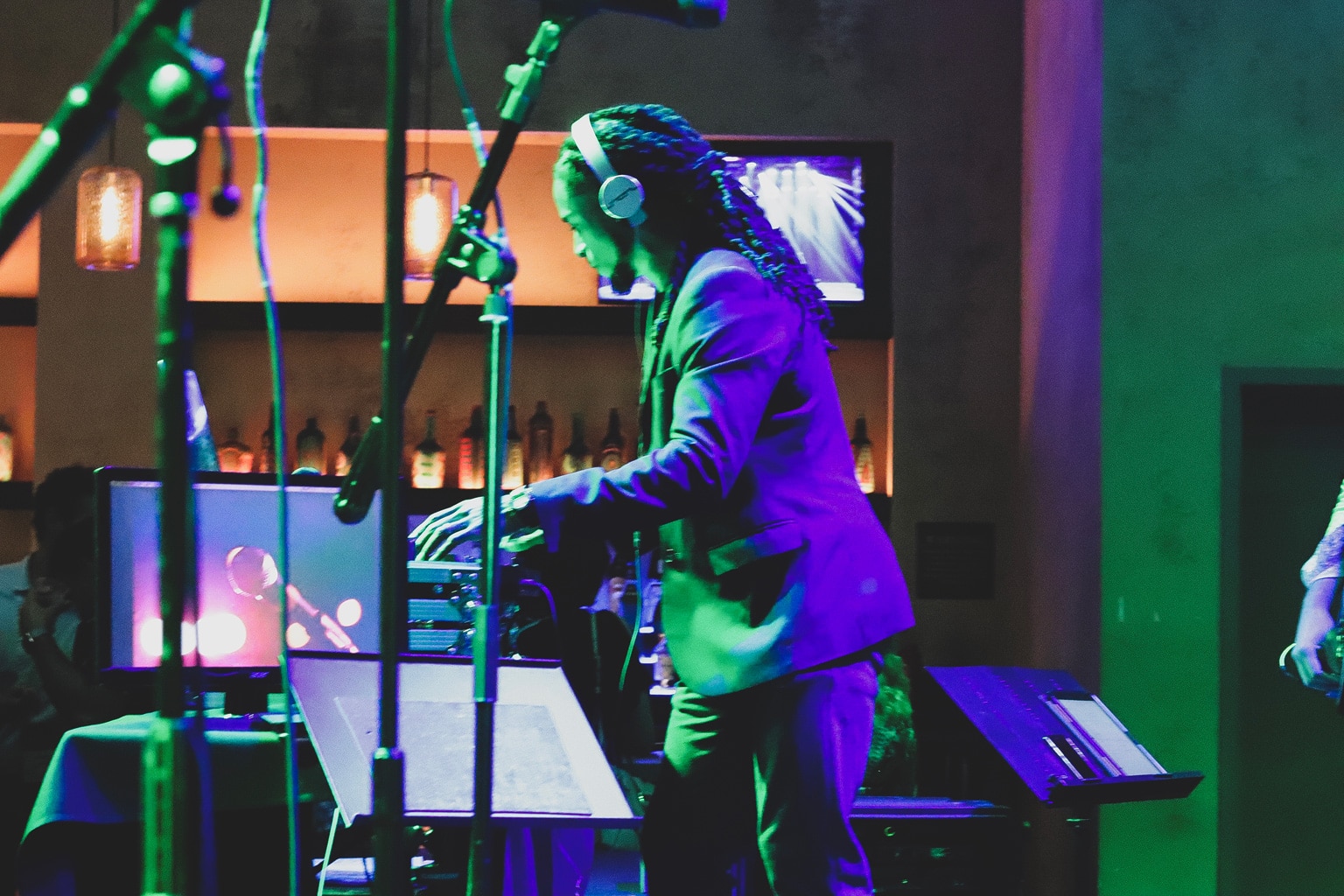 American DJ and Emcee | DJ Will Gill | Voted Best Energy and Personality